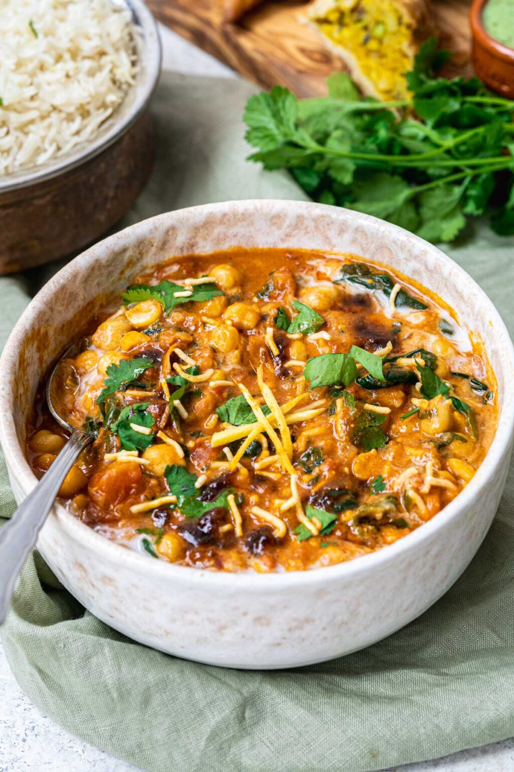 Chickpea and Spinach Curry (Vegan) - Six Hungry Feet