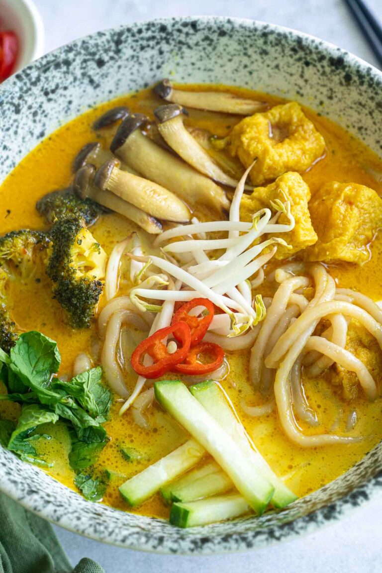 Vegan Laksa - Six Hungry Feet